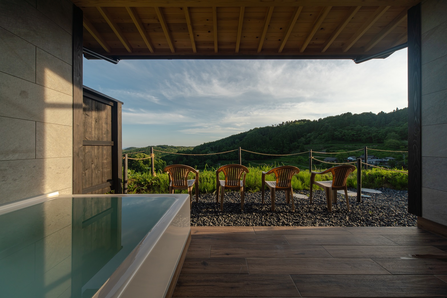 THE TANADA SAUNA | 新築 サウナ 平屋 木造施設 造作風呂 造作洗面台 | 兵恵建設